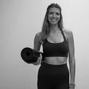 Bertille | Cours de Slow Yoga et Souplesse | Yoga Paris 10